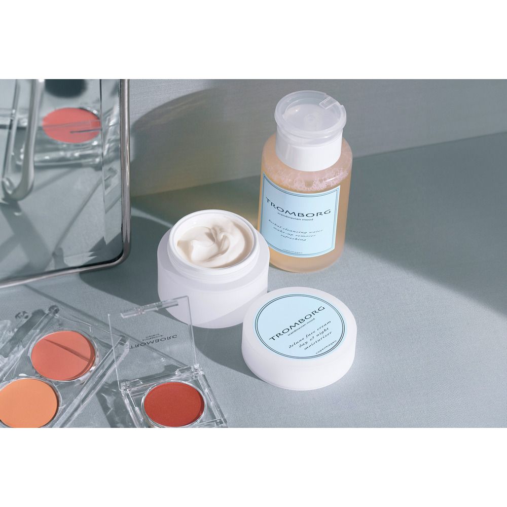 Köp Tromborg Deluxe Face Cream Day & Night Moisturizer hos Med24.se